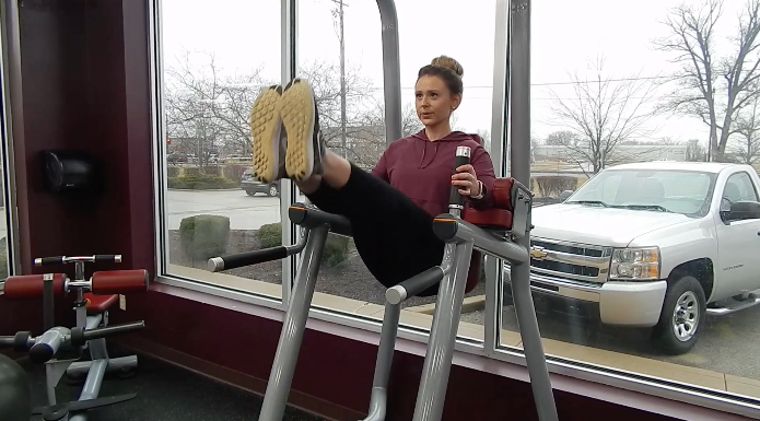 Roman Chair Leg Raise